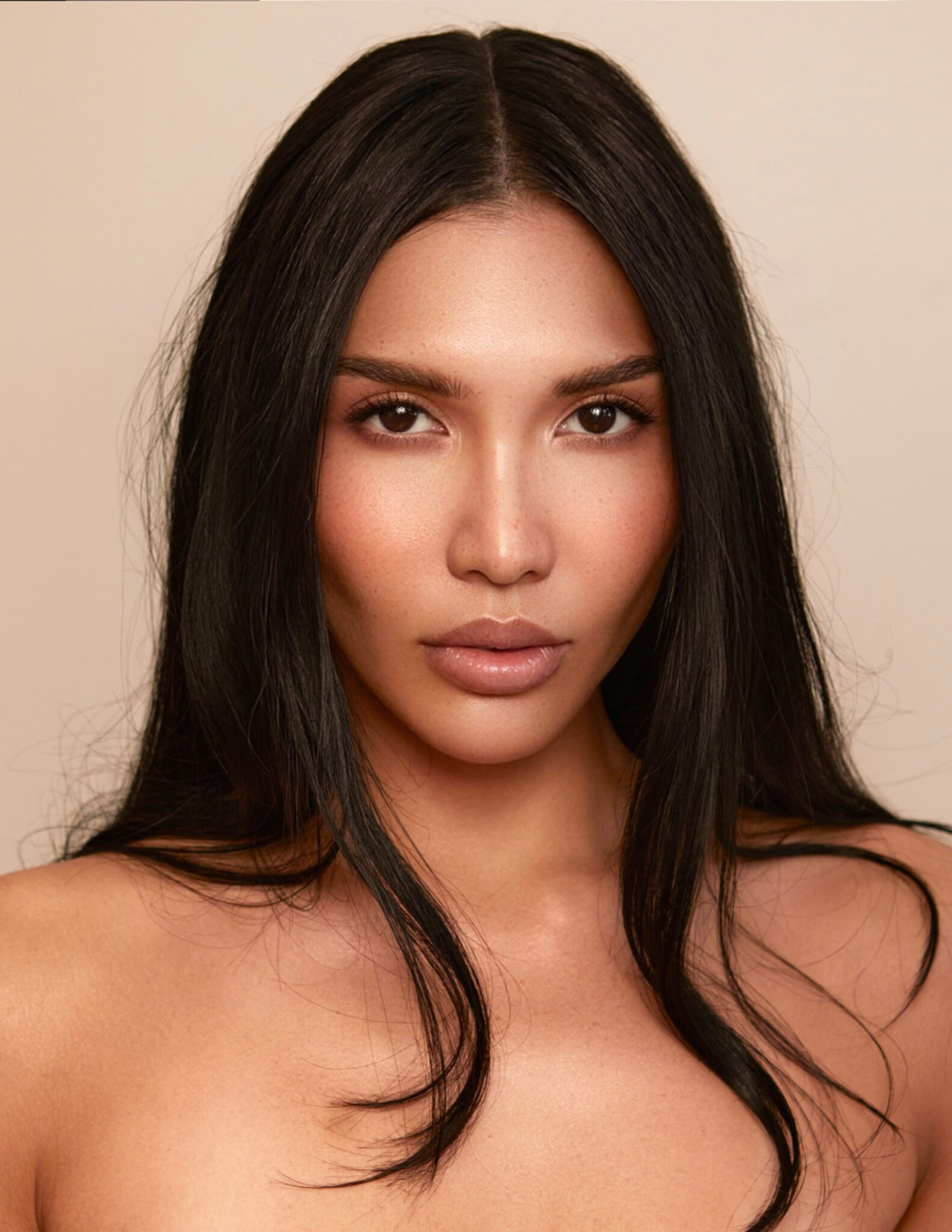 How Model and Actress Zarina Yeva Turned her Small Town Dreams into Success – Spotlight