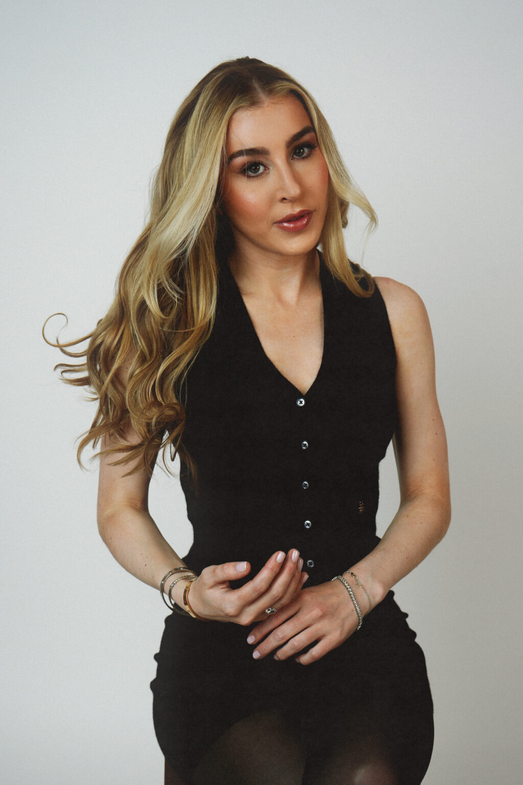 Daughter of Yankees General Manager Gracie Cashman Becomes the Host of ...