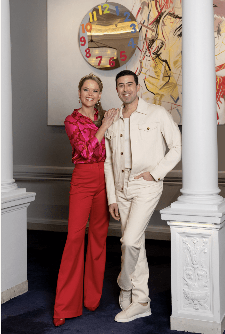 BE HER GUEST – Spotlight